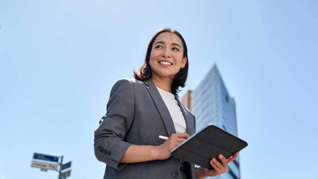 Knock CRM 101 Leasing Playbook | Boost NOI & Efficiency | RealPage